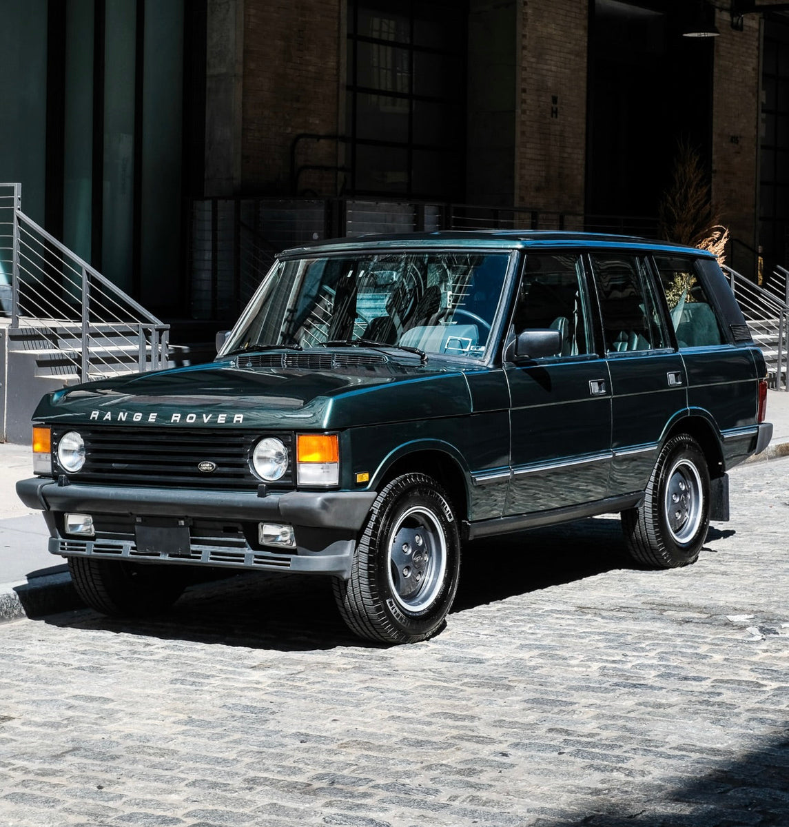 1994 US Spec Range Rover Classic 4.2L V8 Automatic – Stray Dog Classics